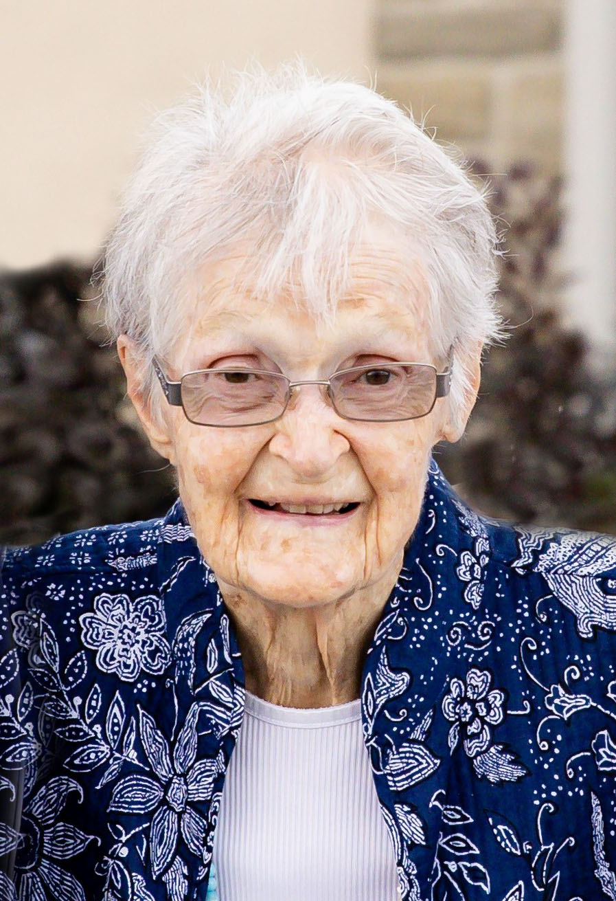 Marion Lafern Jamieson (née Gee) - Westview Funeral Home & Cremation Centre